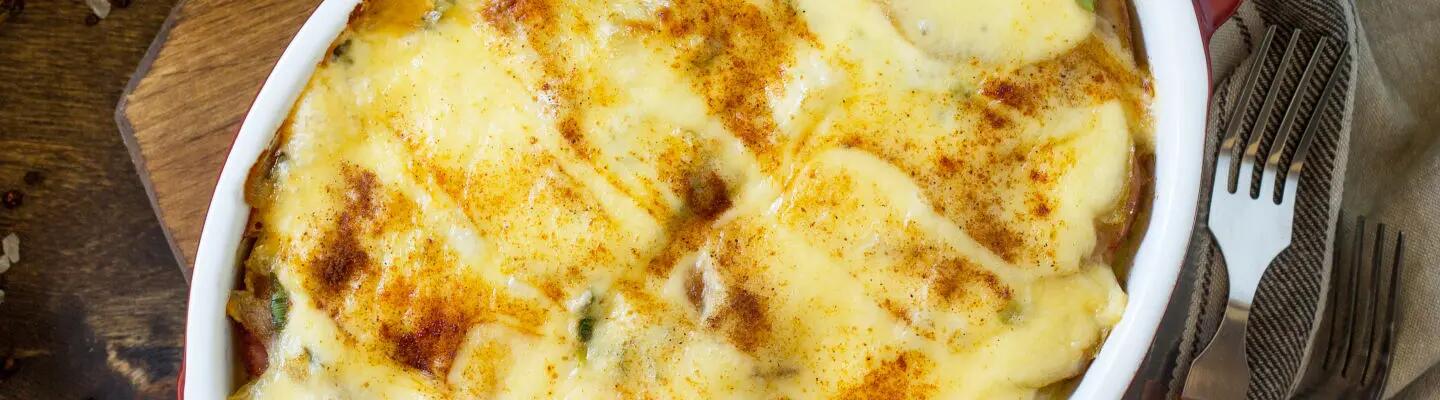 Gratin de pommes de terre façon raclette - Recette au fromage