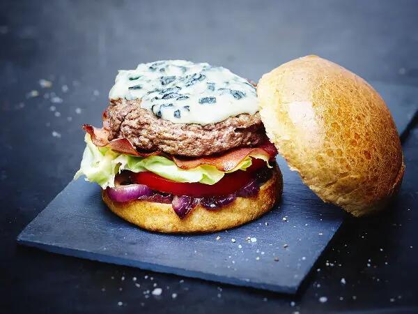 Recette hamburger au fromage - Qui veut du fromage
