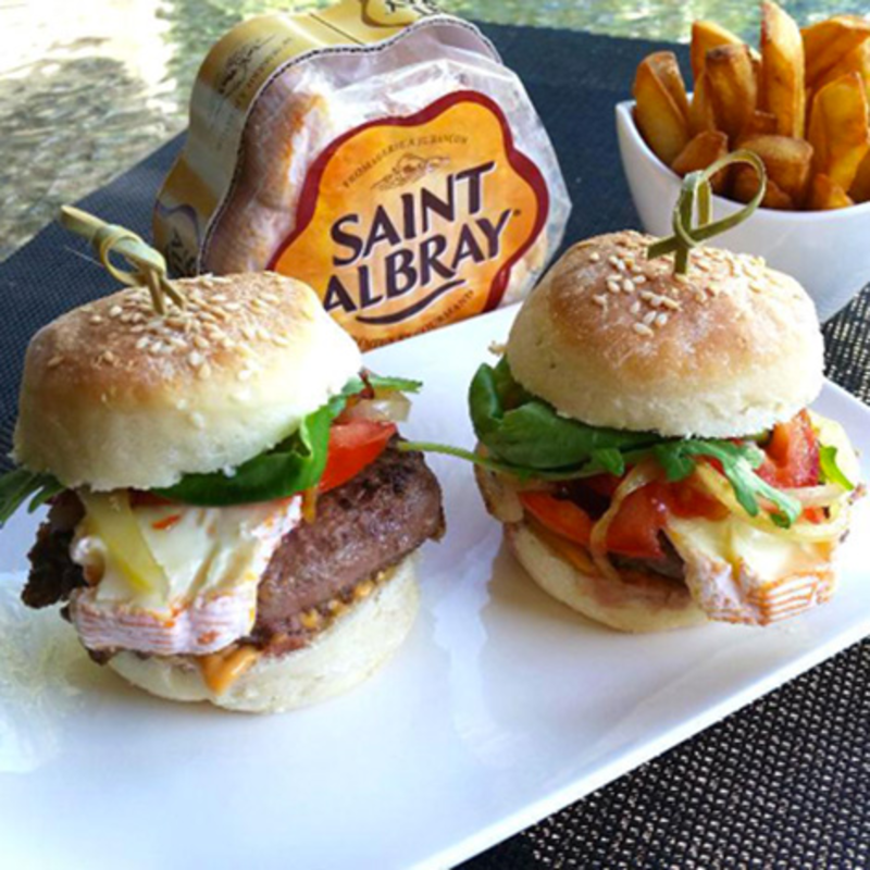 Mini burgers au steak haché et fromage - Recette au fromage